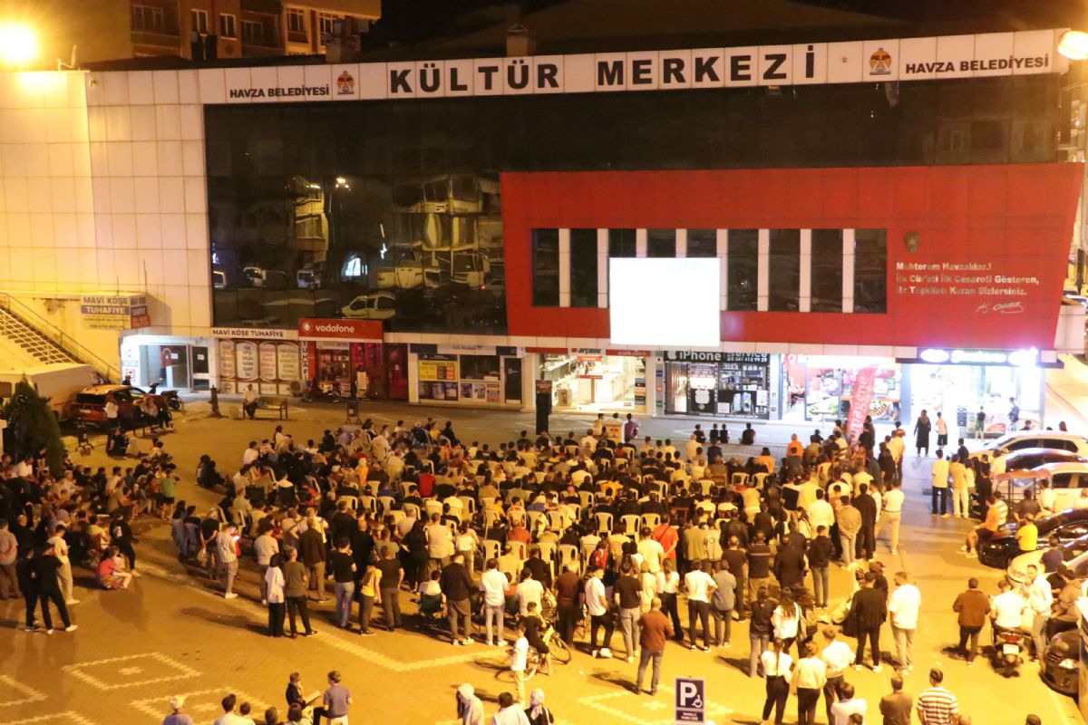 Havza Belediyesi Milli Maç İçin Dev Ekran Kurdu - Güncel